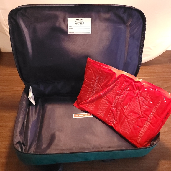 Pyrex | Kitchen | Pyrex Portables 3 Qt Insulated Carrier 3 X 9 ...